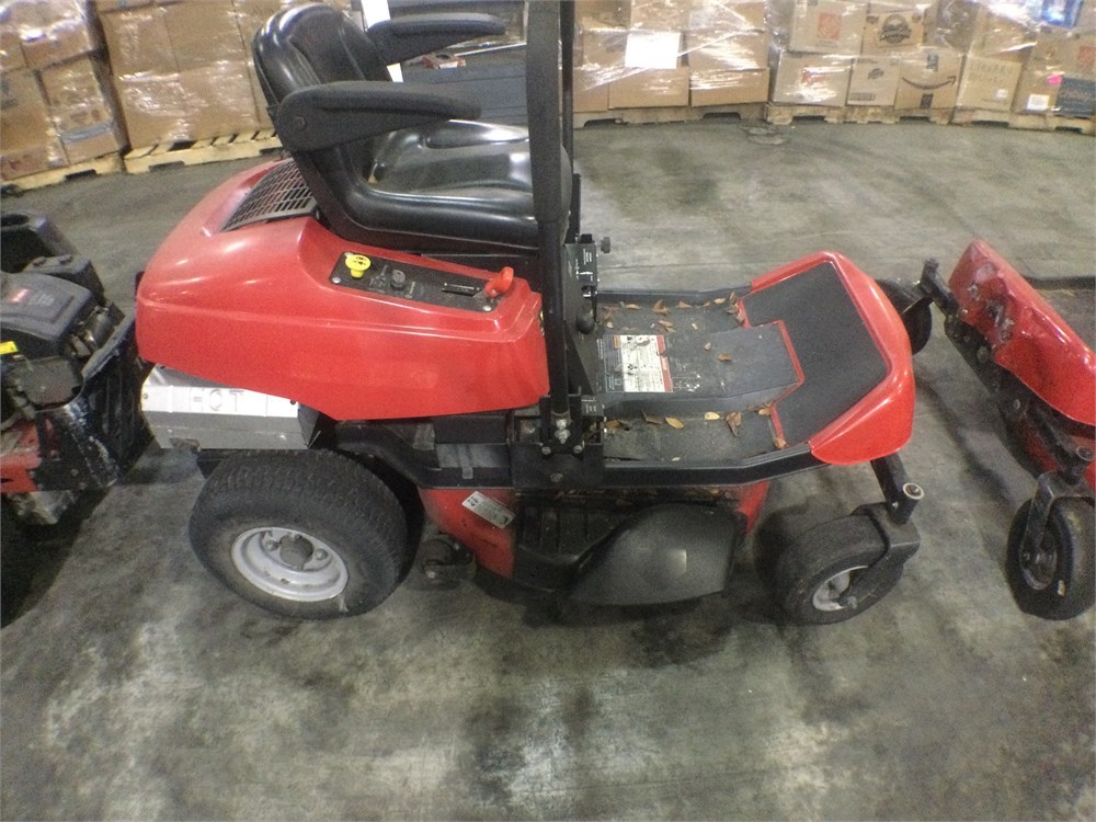 BIDERA Government Auctions - Snapper 150Z Ridding Mower