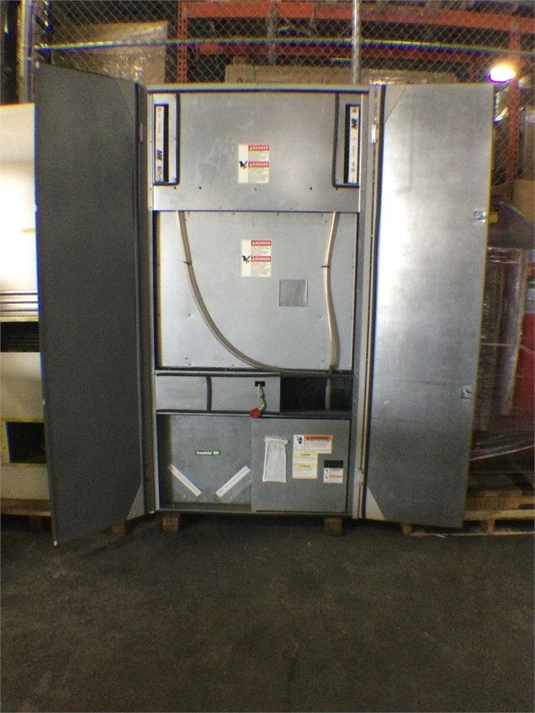 BIDERA Government Auctions - (02 Marvair Scholar III AC Pump