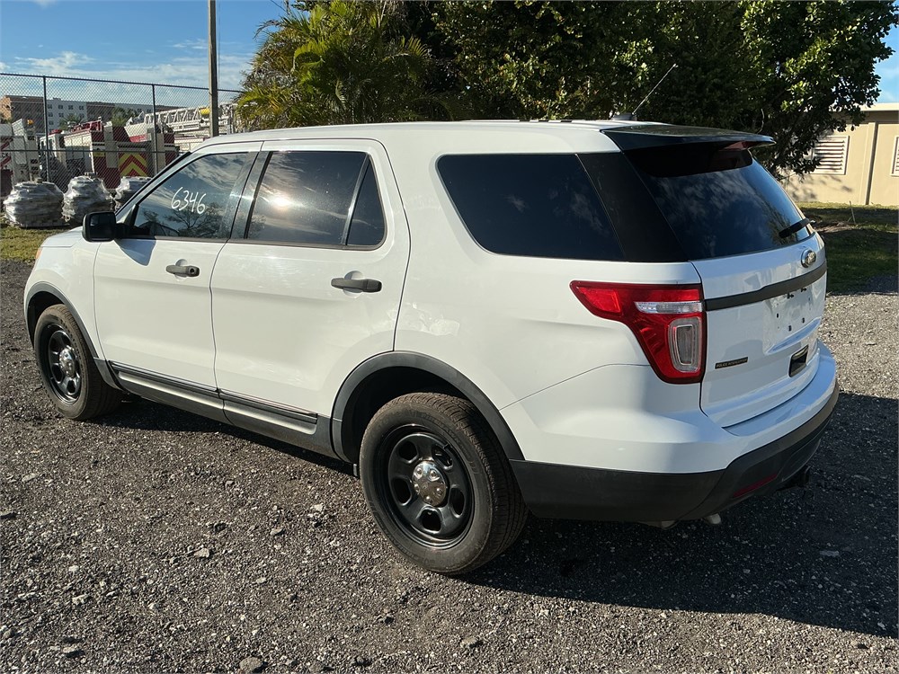 BIDERA Government Auctions - 2014 Ford Explorer Police Interceptor (AWD)