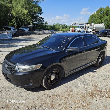 BIDERA Government Auctions - 2015 Ford Taurus Police Interceptor