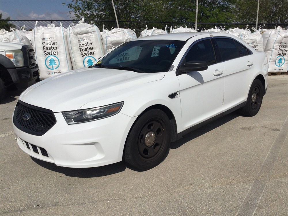 BIDERA Government Auctions - 2015 Ford Taurus Police Interceptor AWD