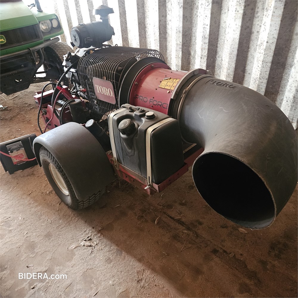 BIDERA Government Auctions - 2017 Toro Blower Pro Force