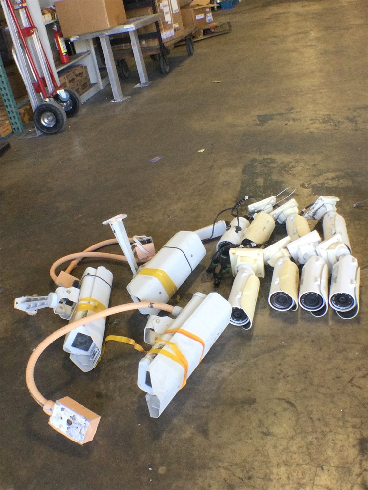 BIDERA Government Auctions - Mix lot of (93) CCT Cameras