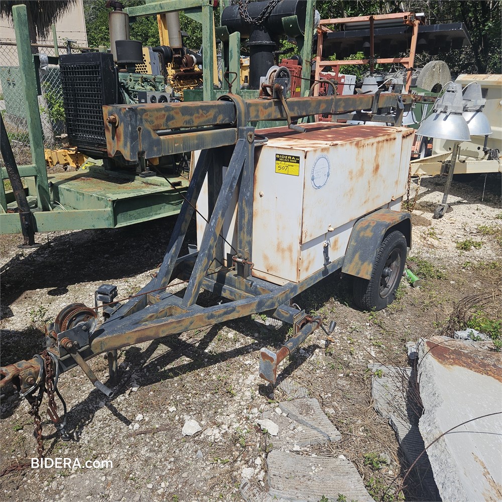 BIDERA Government Auctions - 1998 Wanco Light Tower