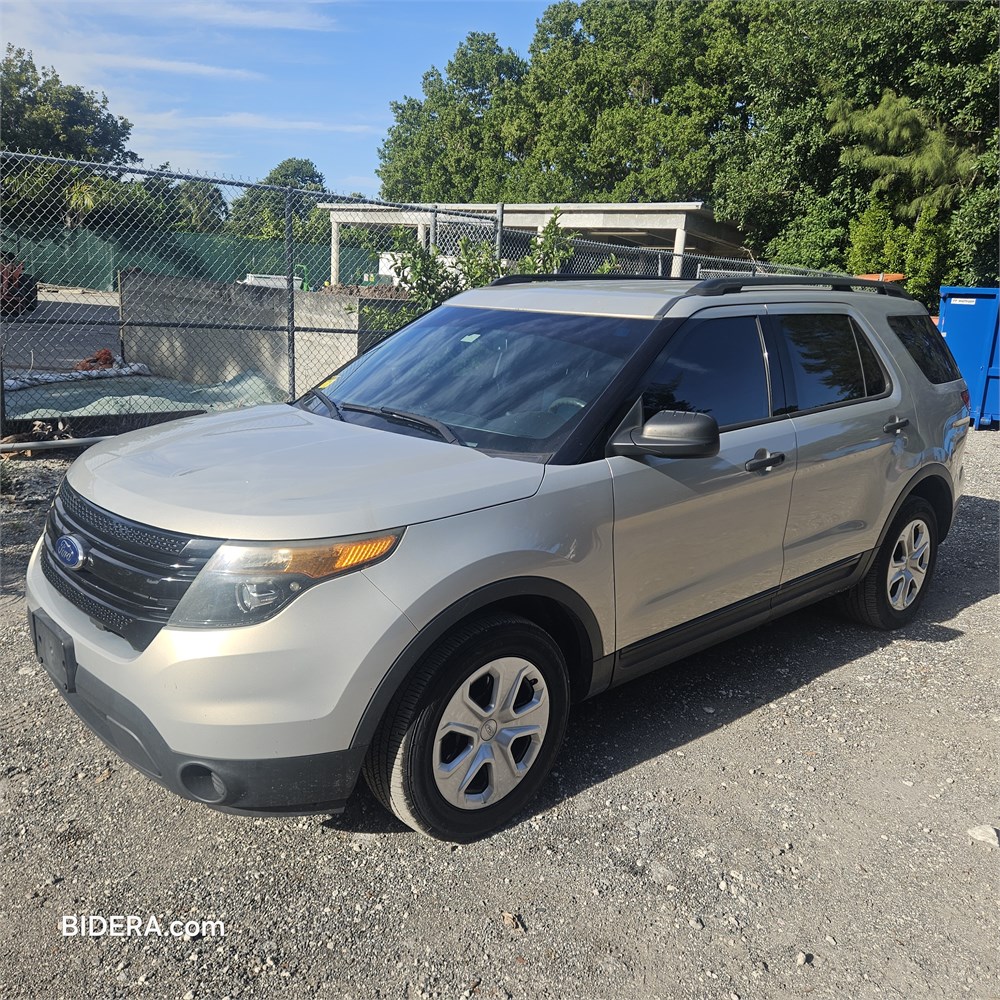 BIDERA Government Auctions - 2015 Ford Explorer Police Interceptor AWD ...